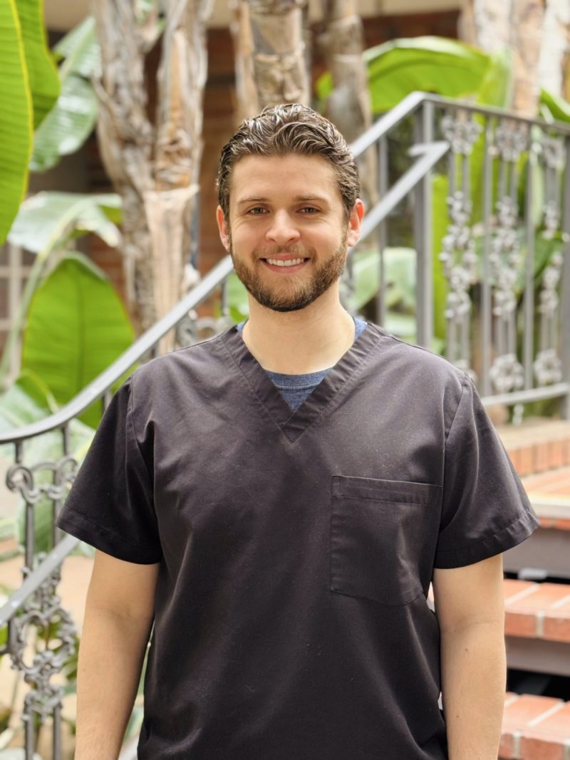Dr. Joseph Ponce – Gentle & Skilled Dentist in Woodland Hills
